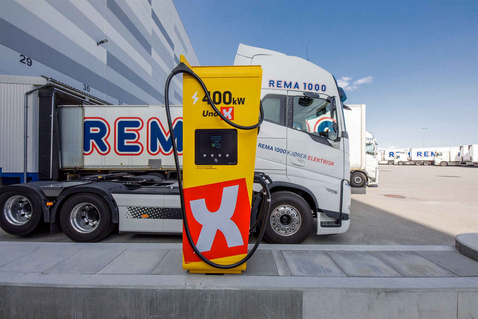 Charging network for electric heavy-duty trucks
